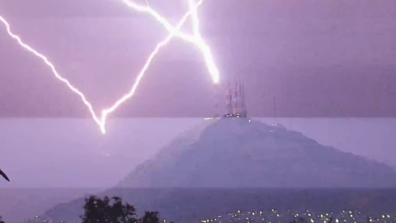 Rayo ilumina el cielo de CDMX; su estruendo se escuchó en varios puntos ...