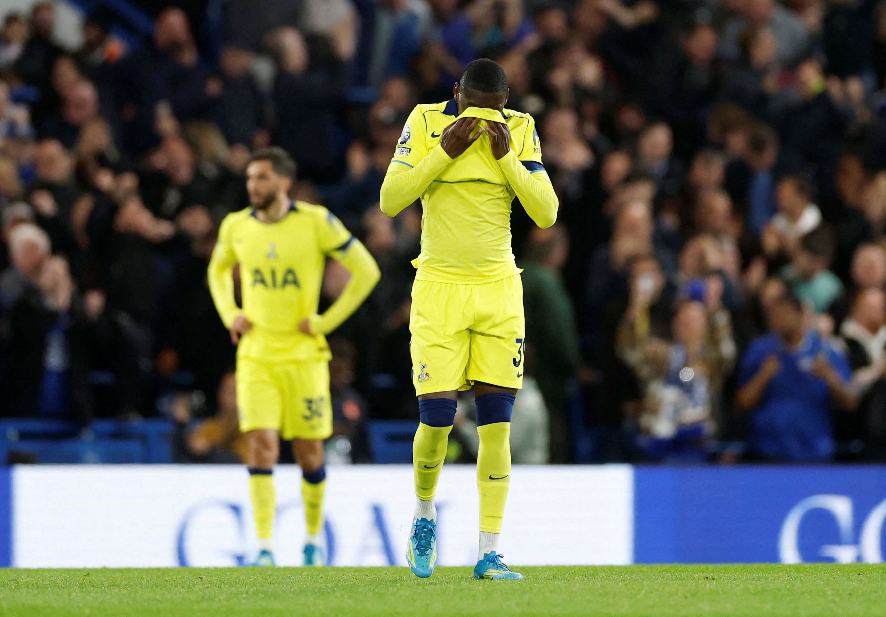 Los equipos históricos de Europa que están por DESCENDER a Segunda División