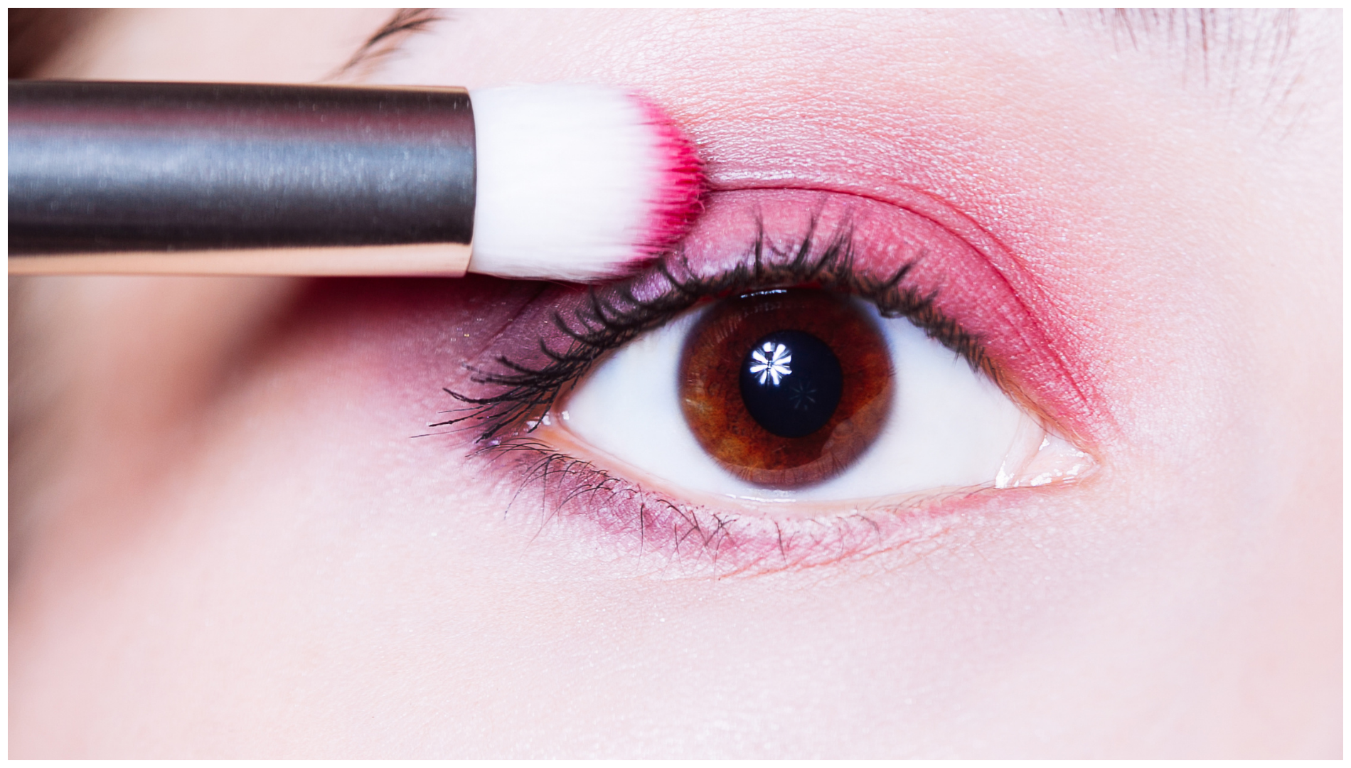 Cómo maquillar los ojos con sombras rosas: no a todos les quedan ...