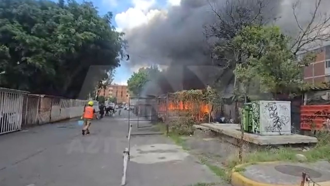 Incendio en Iztacalco hoy 28 mayo 2026: corto circuito en luminaria ...